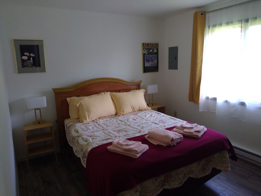 Walking distance to the Heart of Homer - Homer | Vrbo