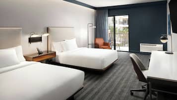 Roupas de cama premium, camas com colchões pillow-top, escrivaninha