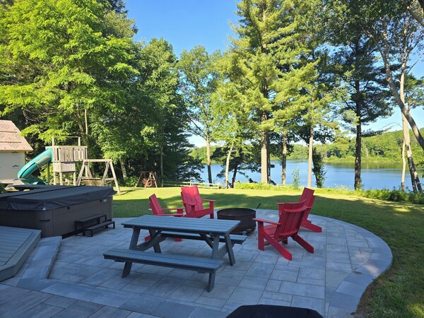 The Bears Den- Sleeping Bear Resort In Lake Ann Michigan - Michigan