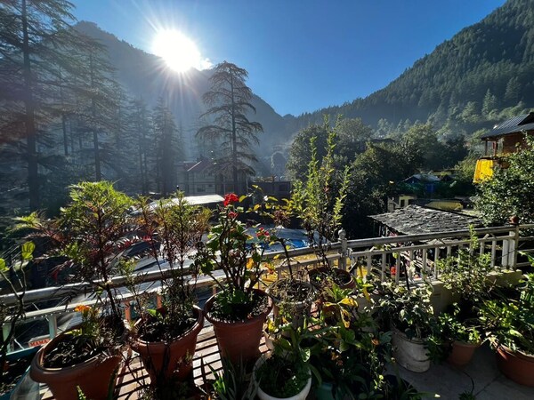 Little Italy Inn - Kasol