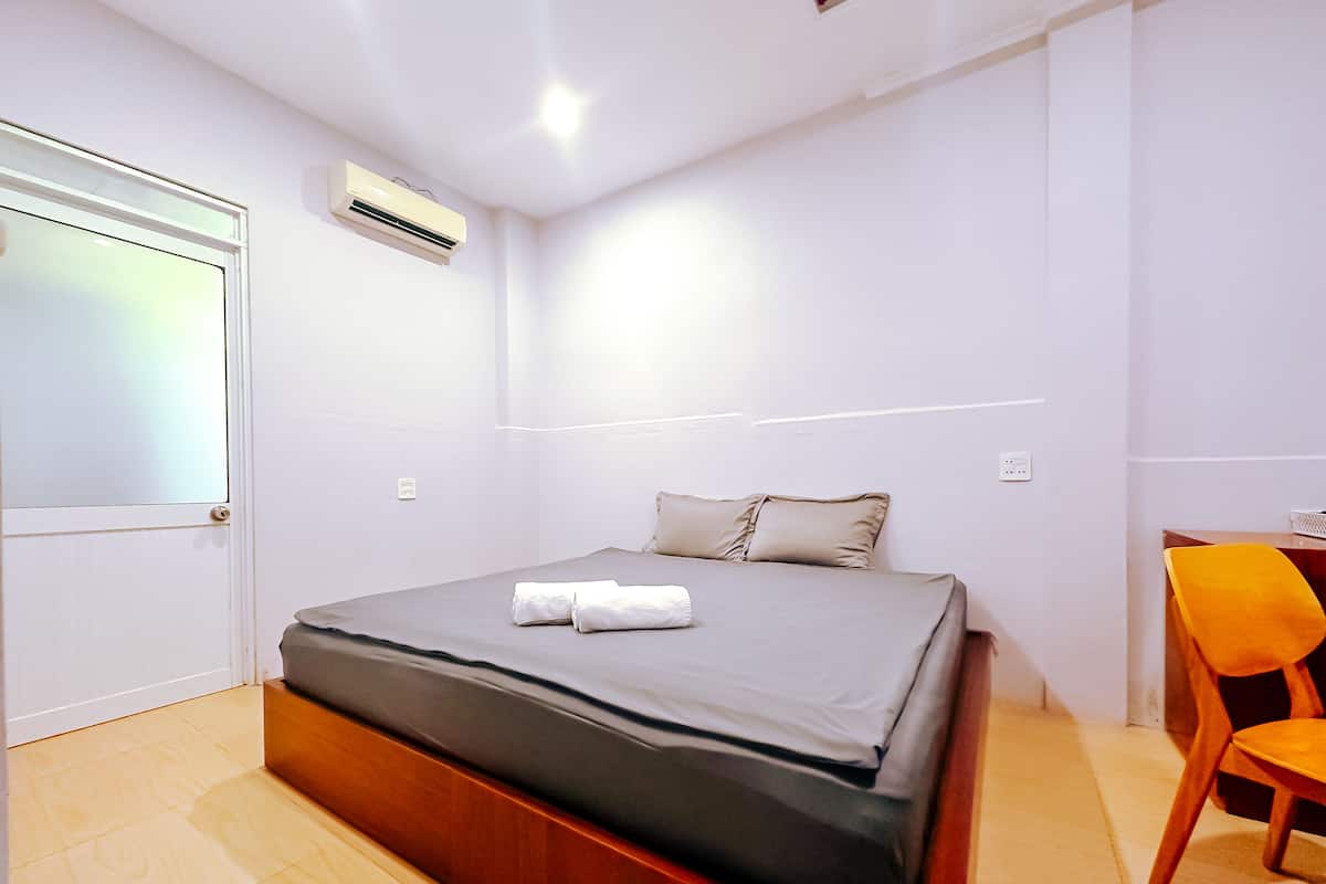 Quarto Standard (King) | Minibar, roupa de cama fornecida