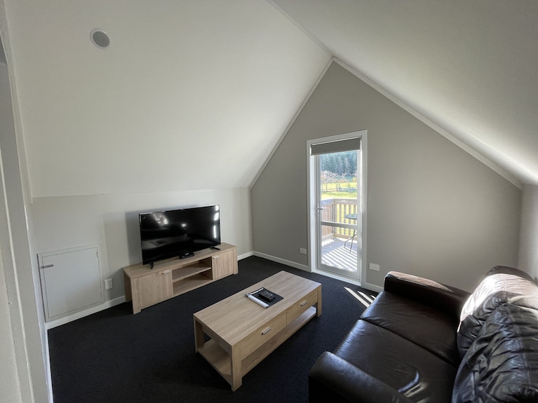 Chalet 4 (1 Bed) Pudding Hill - West Coast