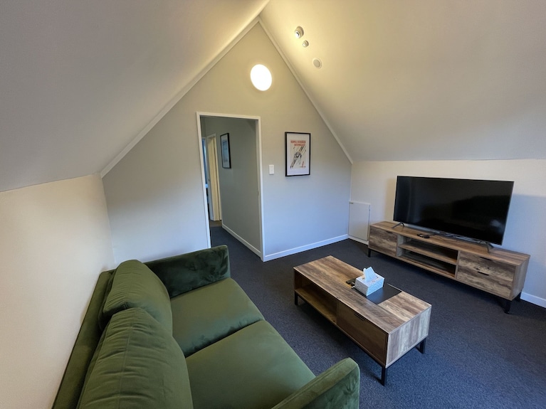 Chalet 8 (1 Bed) Pudding Hill - West Coast