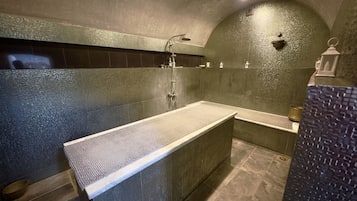Sala(s) para tratamentos a casais, banho turco, hammam