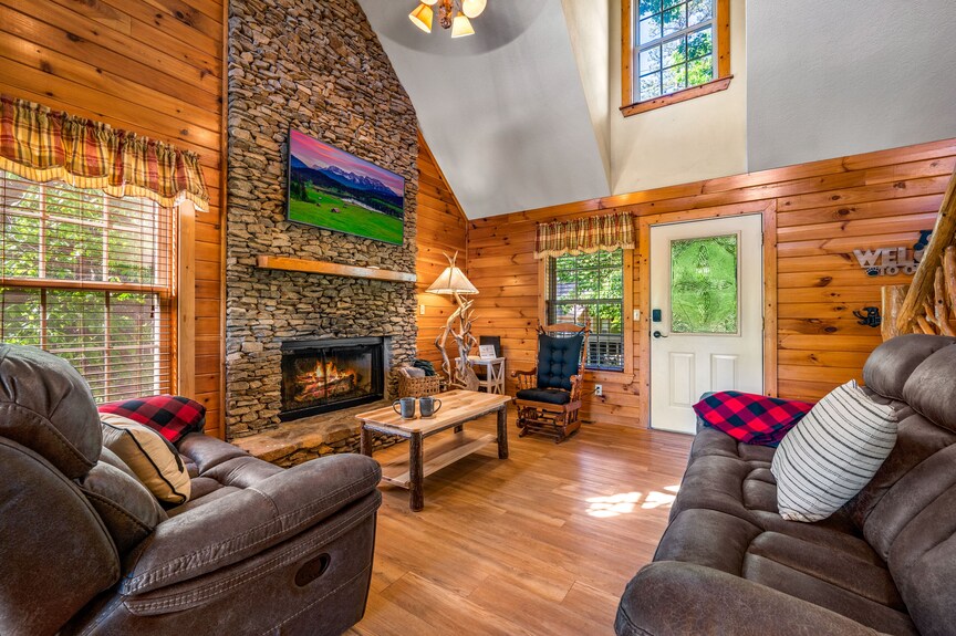 Mountain Views | Golf & Pool Min To Cades Cove! - Blue Ridge Mountains