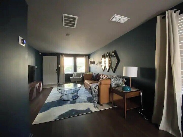 Haus Of Style Moody Blues - Charlotte, NC