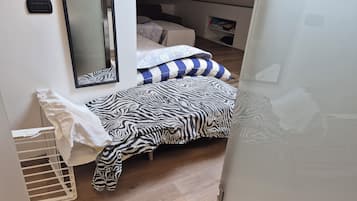 Apartamento Deluxe, 1 quarto | 1 quarto, roupa hipoalergénica, camas de colchão viscoelástico