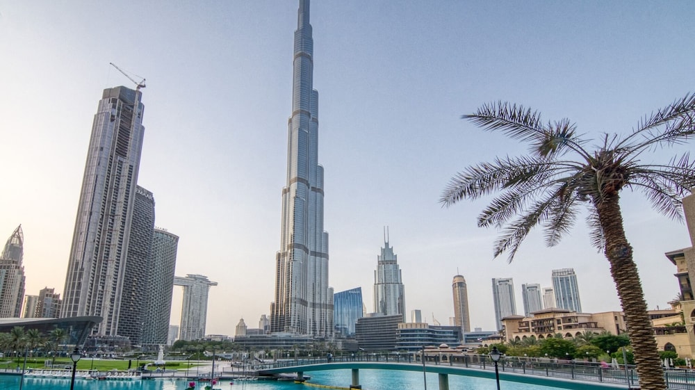 Manzil - Spacious 3b Villa W/ Burj & Fountain View - Dubai