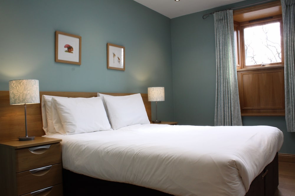Unsliven Bridge Farm - Sleeps 15 Guests In 7 Bedrooms - Sheffield