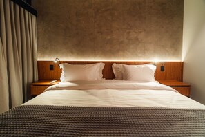 SUÍTE PLÁTANO COM ACESSIBILIDADE | Roupas de cama de algodão egípcio, roupas de cama premium, frigobar