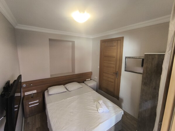 Quartos insonorizados, roupa de cama fornecida