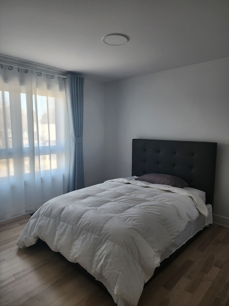 Relax With The Whole Family At This Peaceful Place To Stay. - Chambly
