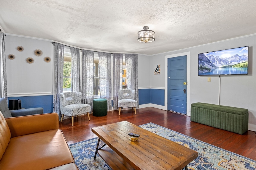 Walk Downtown Ithaca/hiking Trails/watering Holes - Lansing, NY