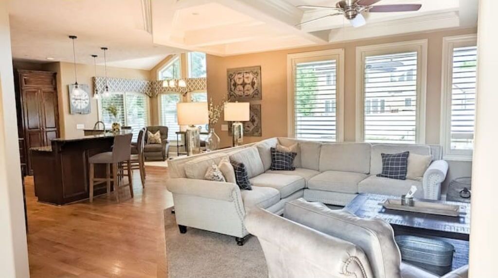 Elevated Comfort-beautiful 5bd W/private Heated Pool - 오마하