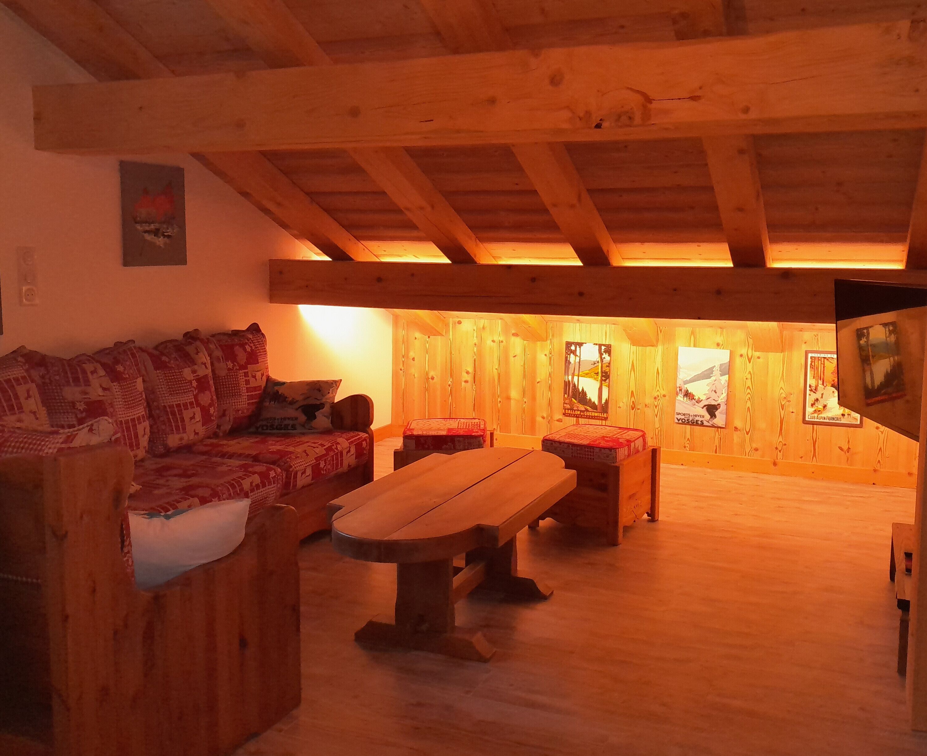 Chalet "Du Piedmont" Avec Vue Sur Les Montagnes, Terrasse Privée Et Wi-fi - La Bresse