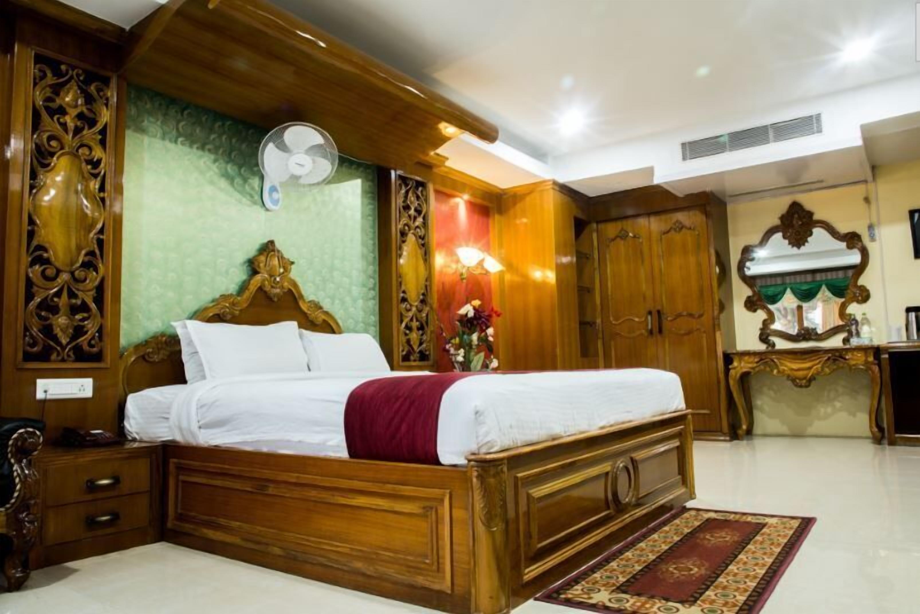 NRS Royal Palace in Puri: Find Hotel Reviews, Rooms, and Prices on ...