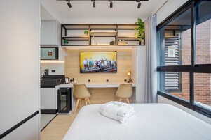 Estúdio | Espaço de trabalho para notebook, Wi-Fi de cortesia, roupa de cama