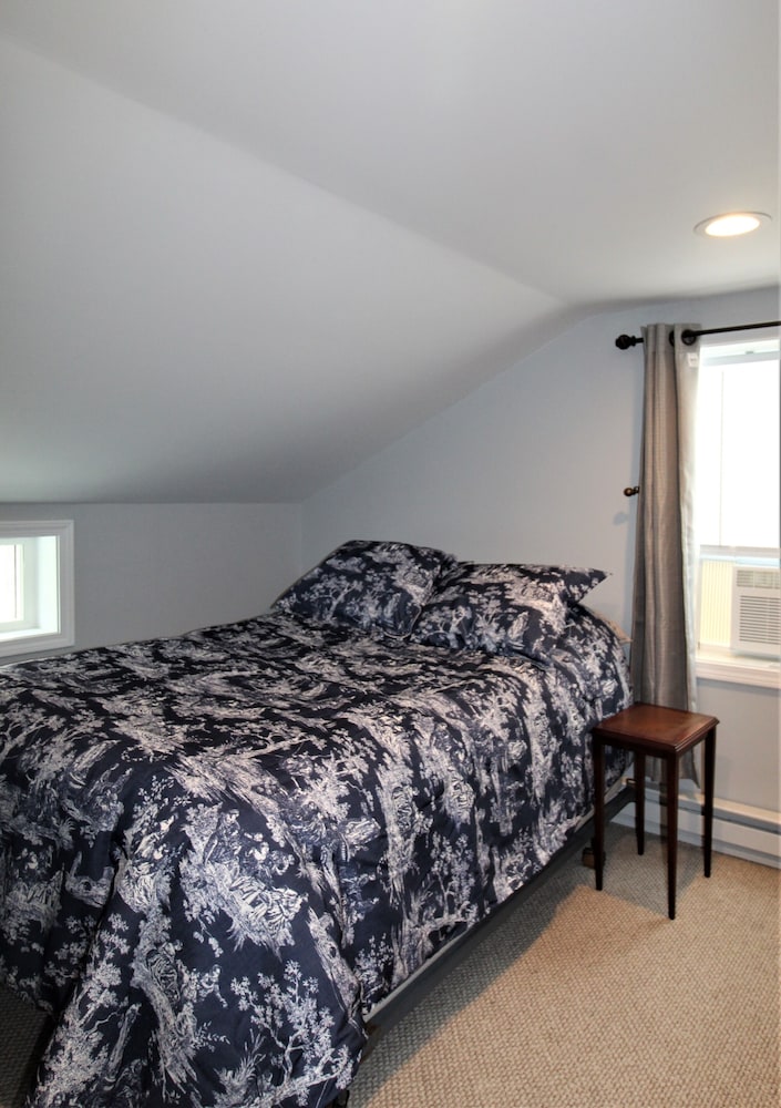 Watkins Glen State Park Is Just A Few Steps Away!
Welcome To Parkview House. - Watkins Glen, NY