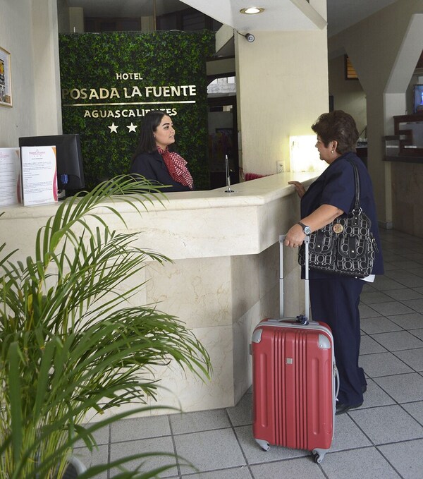 호텔 포사다 라 푼테 - 아과스칼리엔테스