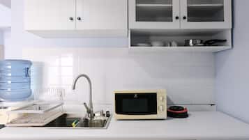 Apartamento | Casa de banho | Um polibã, toalhas fornecidas