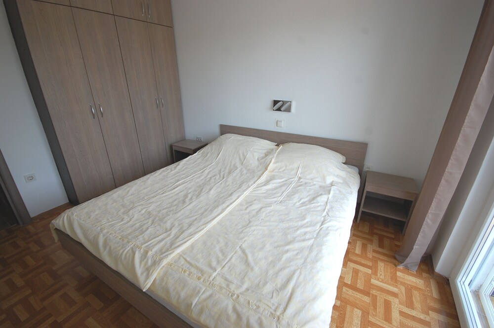 Apartment Jakobi - 2 (Kvarner - Njivice) - Njivice | Vrbo