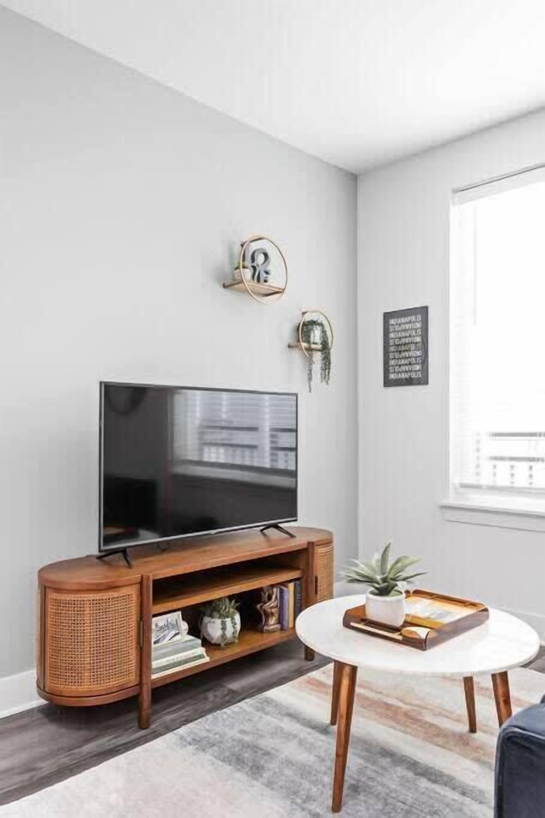 Modern Cozysuites Studio Apartment - Garfield Park Indianapolis