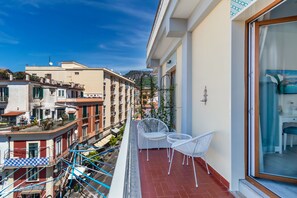 Quarto superior | Terraço/pátio