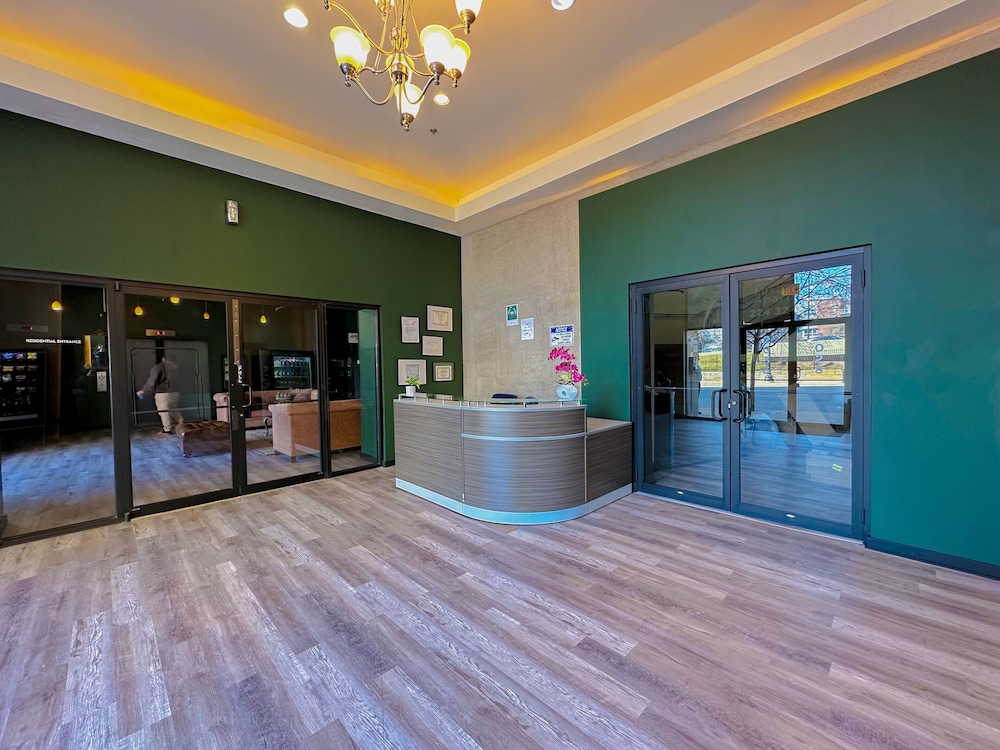 Mccormick Place Studio With Optional Parking And Gym For Up To 4 Guests - Dearborn Homes – Chicago