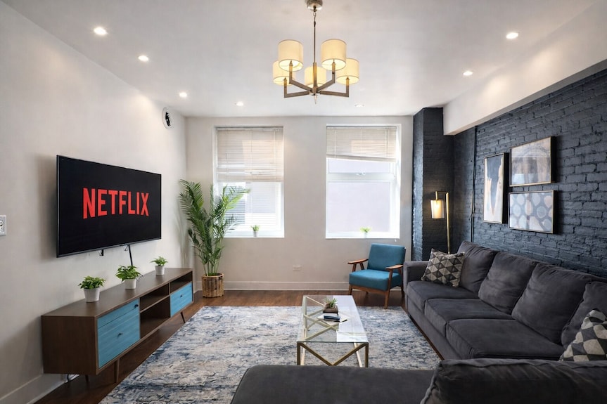 Stylish Cozy 3br Smoking Friendly Unit Near Mccormick Place & Museum Campus - Chicago