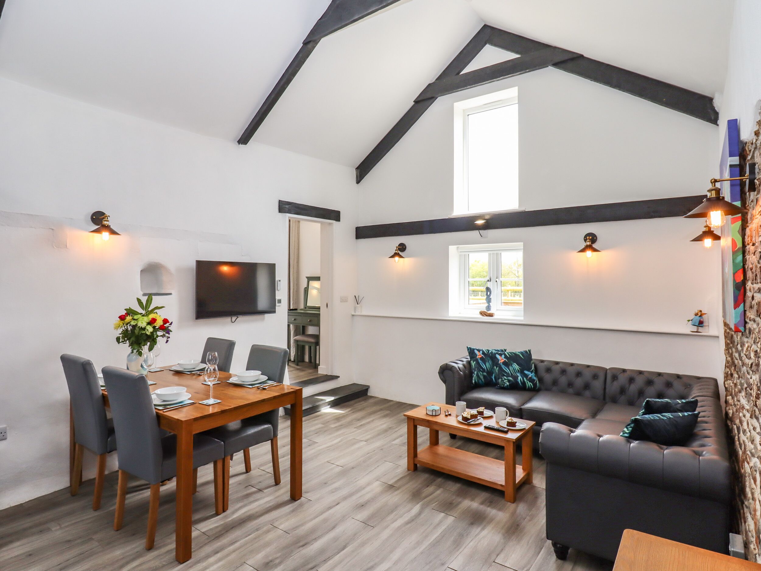 Strawberry Bank - Kingfisher, Pet Friendly In Bridgerule - Holsworthy