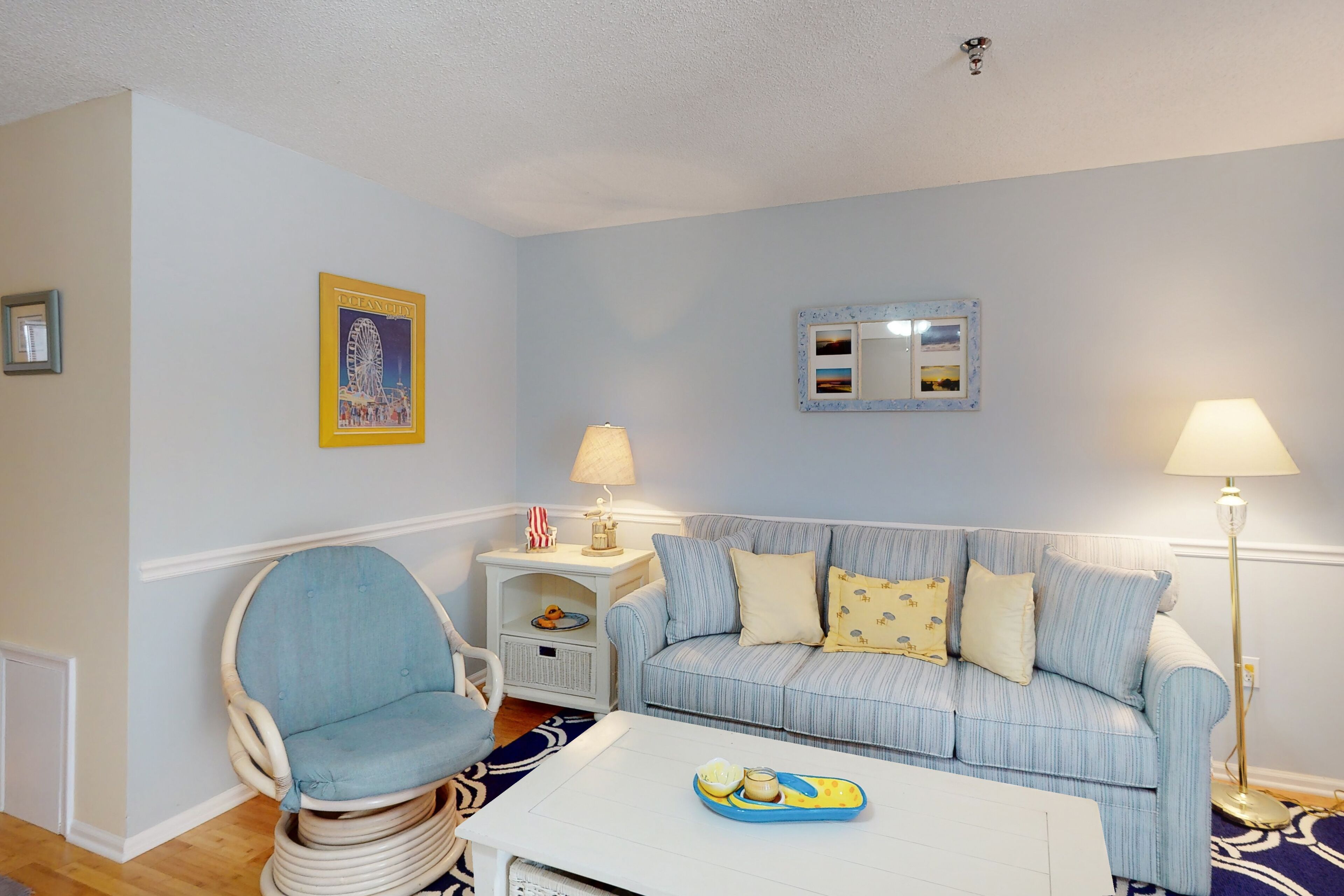 Serene Condo With Central Ac, Deck & Washer/dryer - Near Golf - Ocean Pines, MD