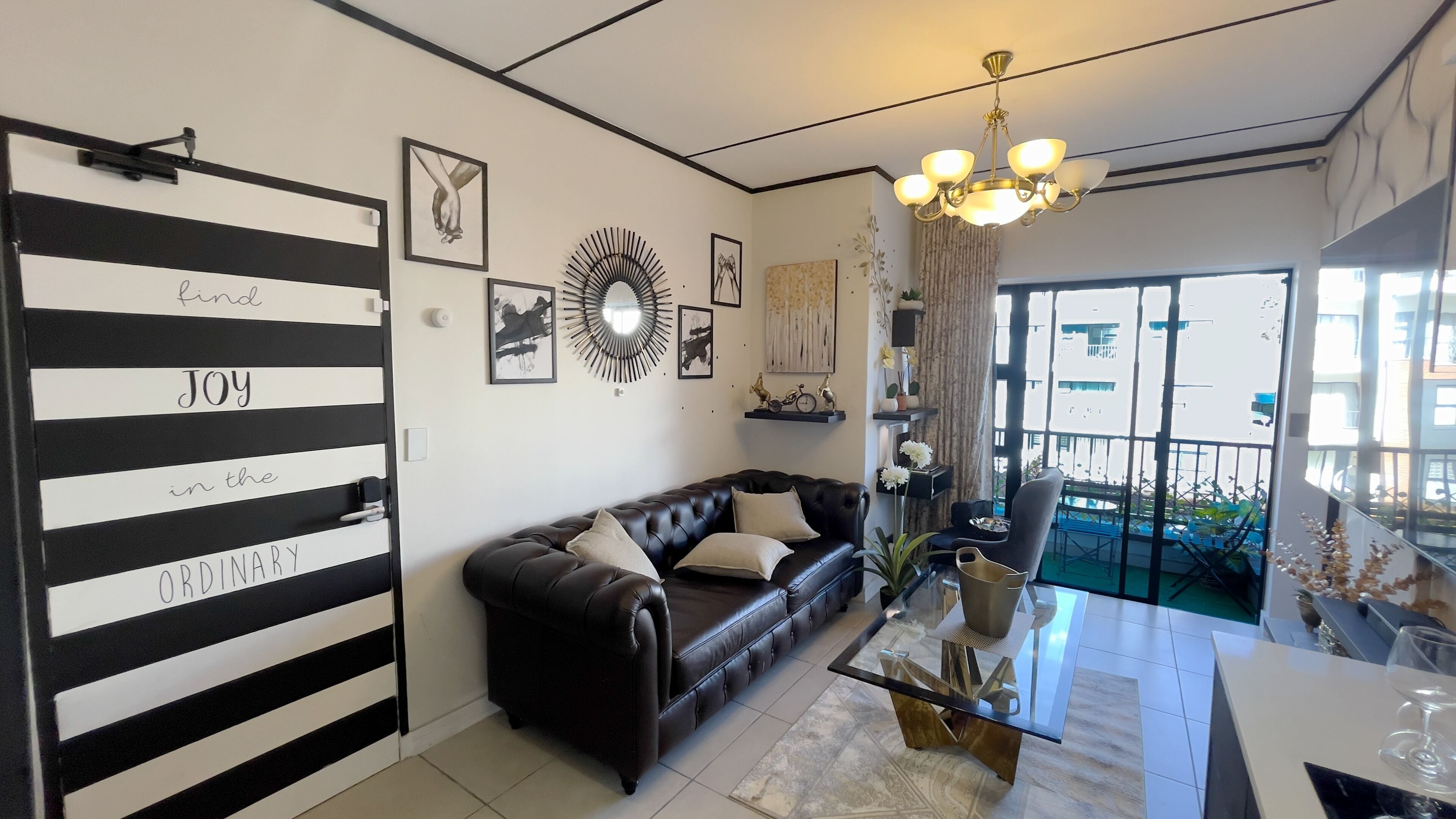 Up Market Apartment - Edenvale