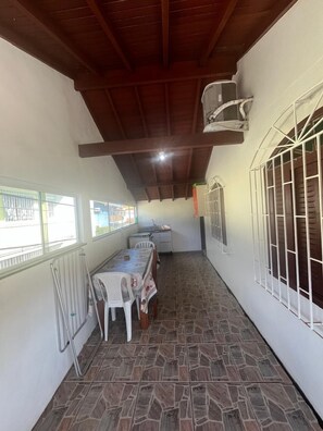 Apartamento Familiar, 2 quartos, pátio, vista para o pátio | Terraço/pátio interior
