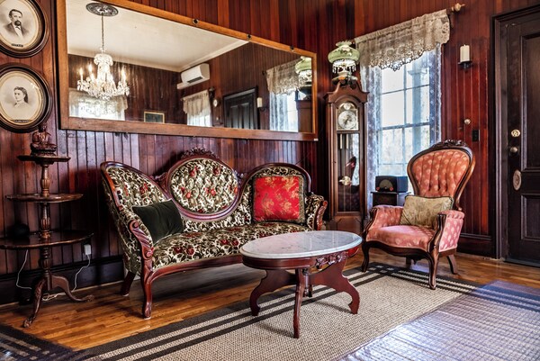 Historical John Rast House - Roseburg, OR