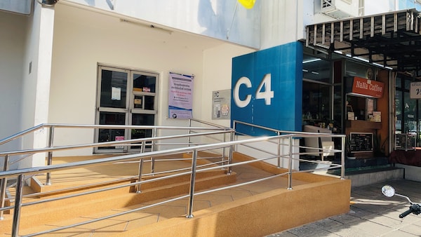Muangthong C3, C4 Near Impact By Anna - Lak Si