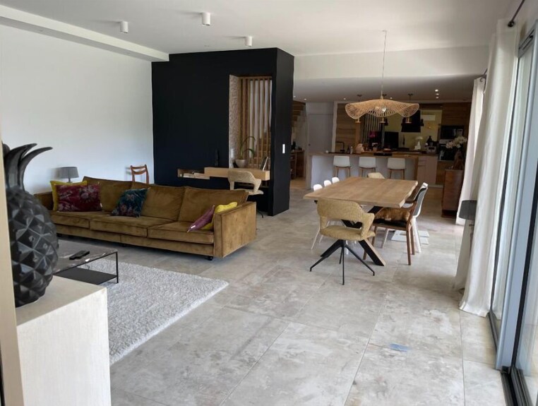 Maison D'architecte Contemporaine Avec Piscine - Montélimar
