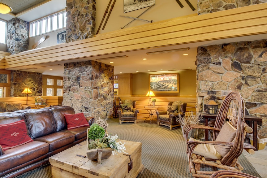 Ski-in/ski-out Condo At The Base Of Big Sky With Views, Pool, Hot Tub & Gym - Montana