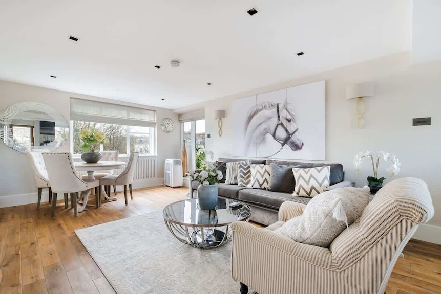 Elegant 3br 2ba In The ️ Of London Private Balcony ️ Air Con. | Sleeps 6 - London, UK
