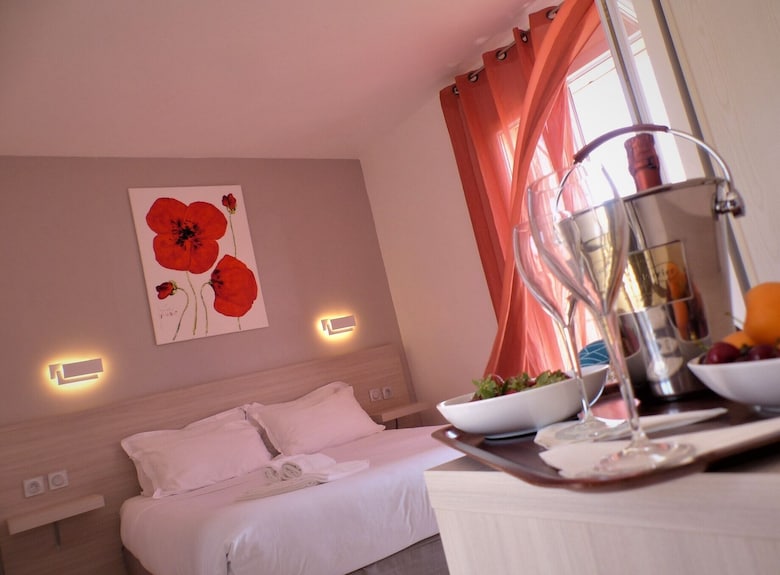 King-double Or Twin-ensuite With Shower-terrace - Cap Corse