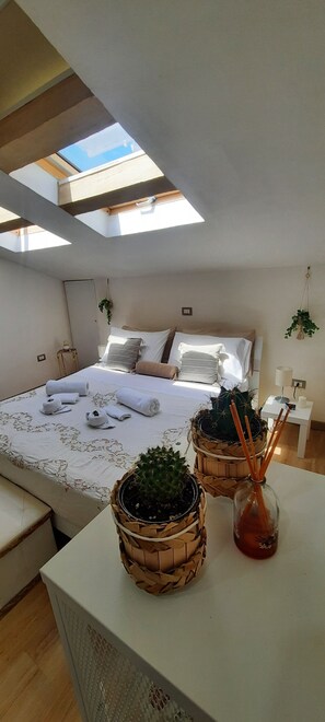 Suite Romântica | 1 quarto, com decoração personalizada, com mobília individualizada