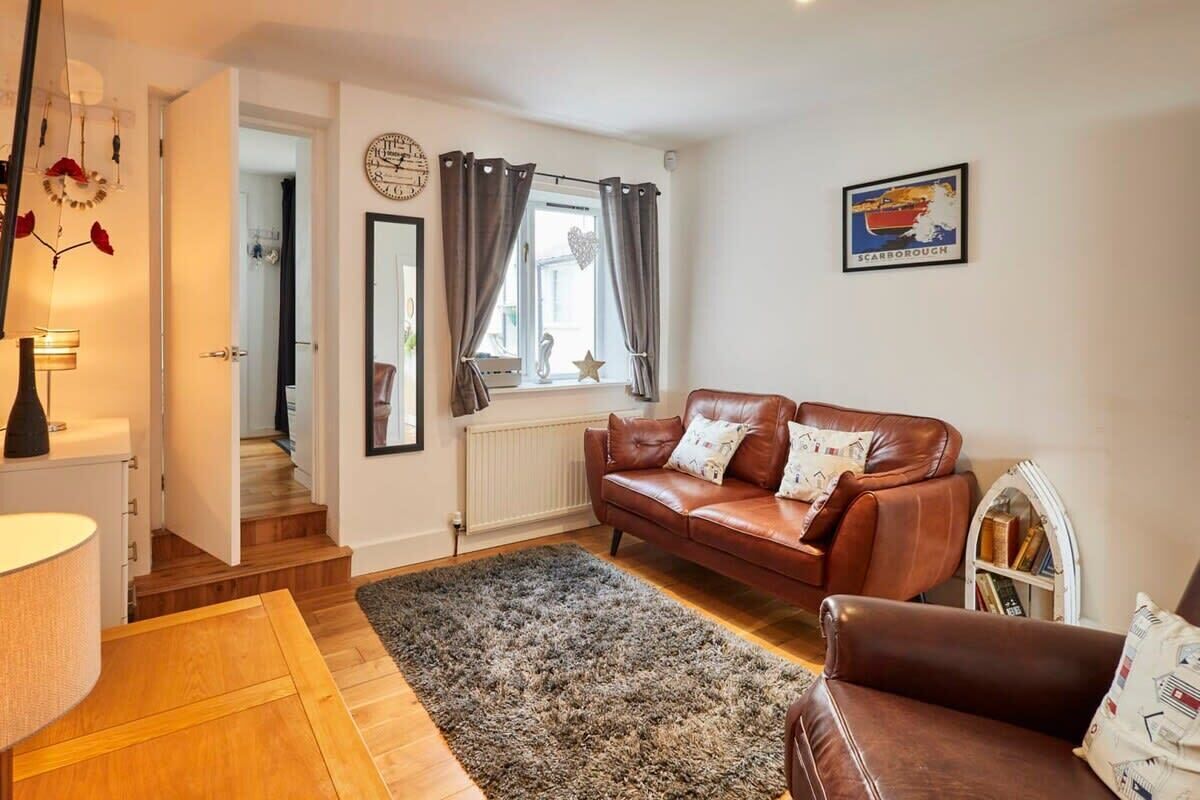 Host & Stay | The Hideaway - Scarborough