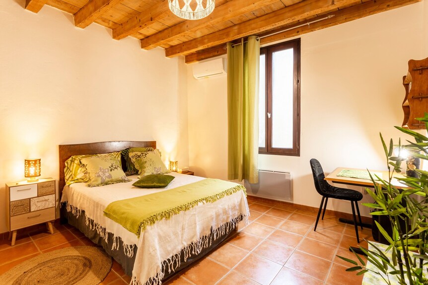 L'observance - Au Cœur Du Centre Historique - Camargue