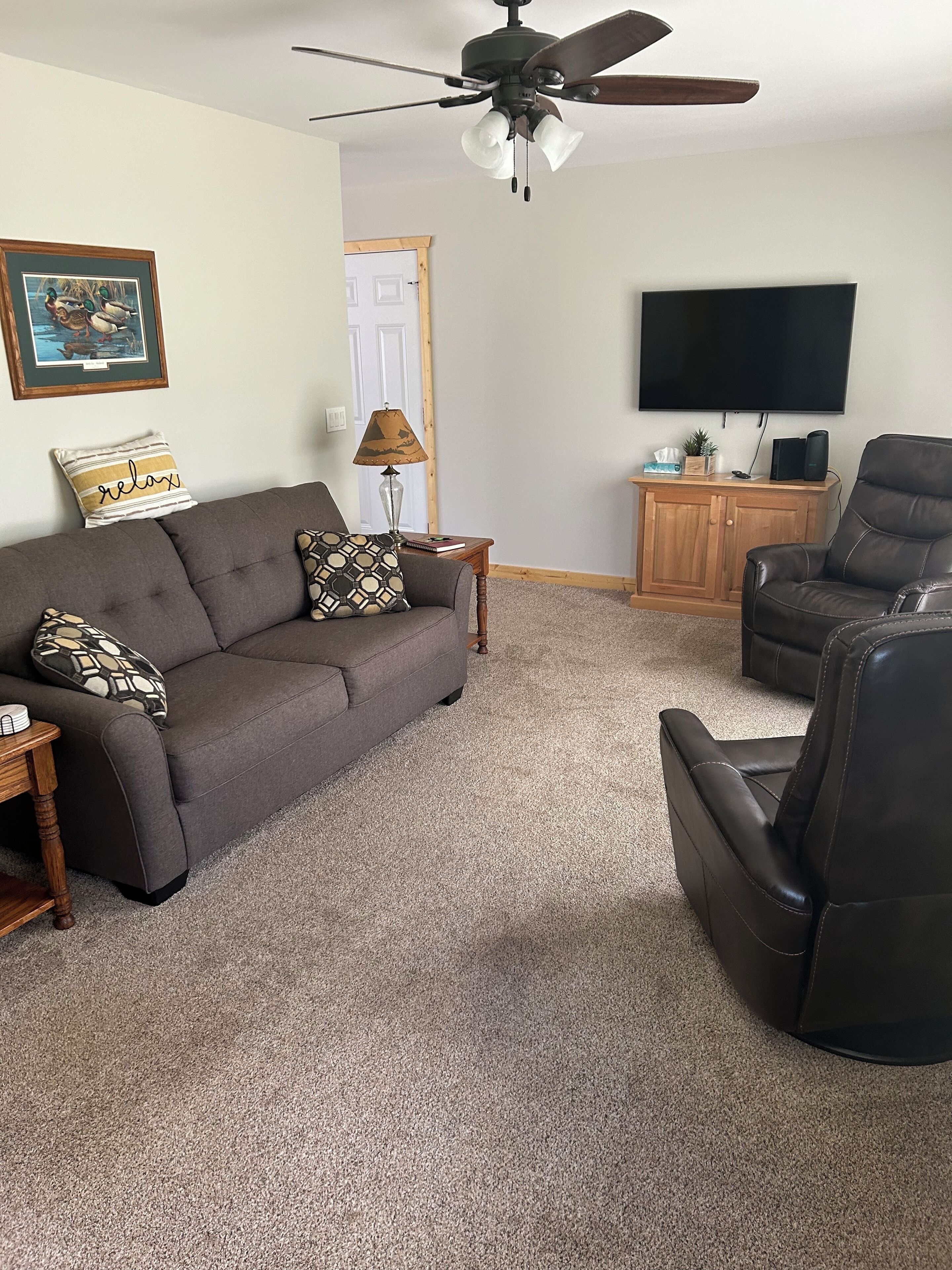 Newly Remodeled Cozy 2-bedroom Home In Quiet Neighborhood - Grayling, MI