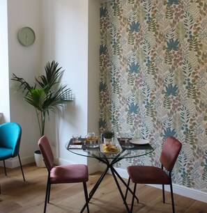 Café da manhã continental grátis todos os dias