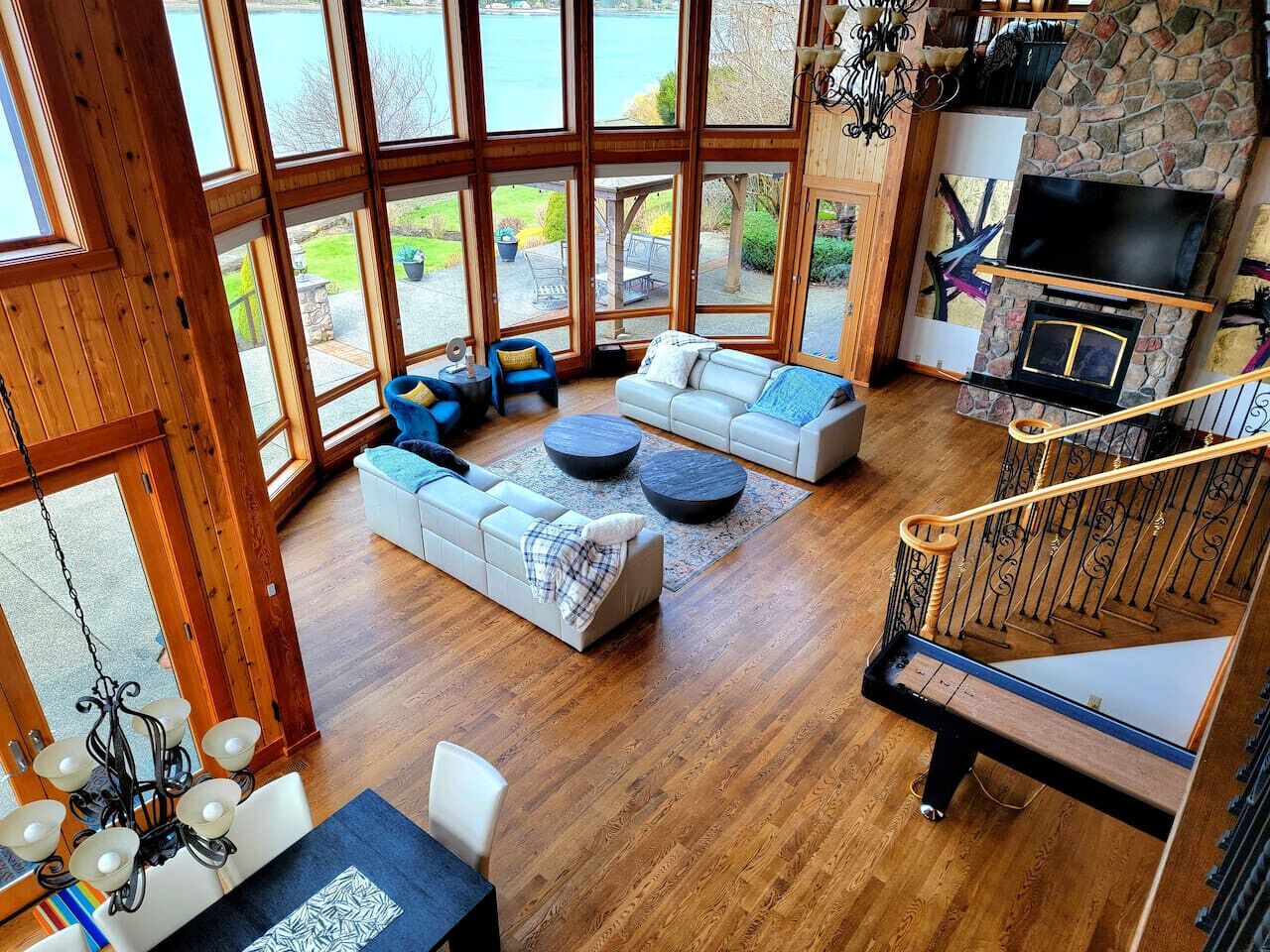 Private Beach Luxury Home Sleeps 12, Shelton, Wa - Shelton, WA