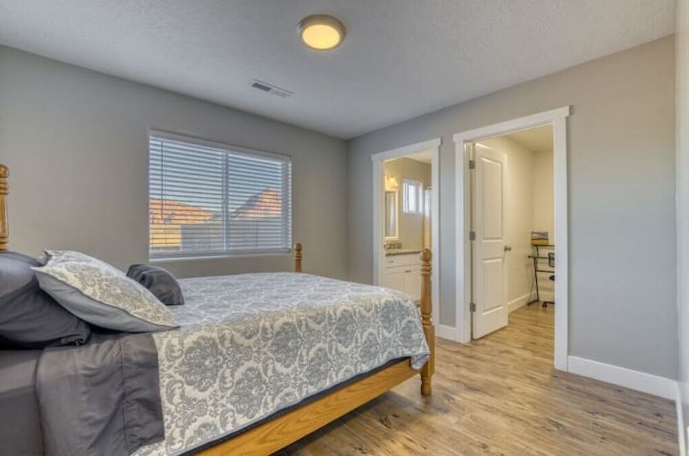 Bright & Modern @ Theheart Of Red Rock Recreation! - Fredonia, AZ