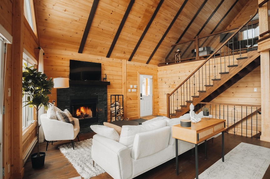 Hôtel à La Maison - Chalet Du Bois, Spa Et Vue - Quebec