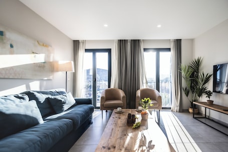 TV de tela plana 55 polegadas com canais digitais. Puerta Real