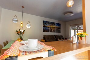 Casa Premium, acesso à piscina | Restaurantes