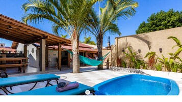 Casa Premium, acesso à piscina | Vista para o jardim